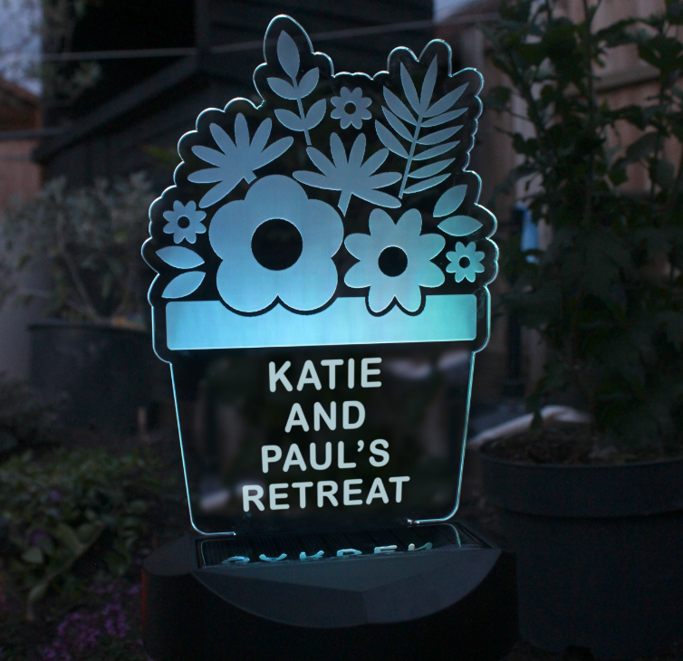 Personalised Plant Pot Outdoor Solar Light – Bellevie Boutique